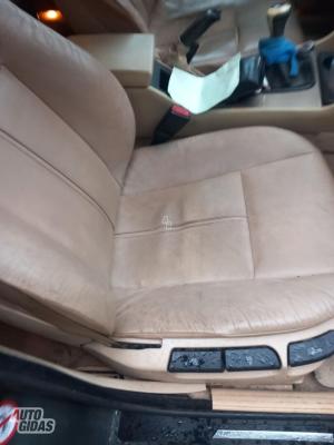 Pelēks BMW 520 2003 Naujoji Akmenė, ar dzinēja tilpumu 2.00 L un nobraukumu 400 tūkst. km par 850 €, foto 9 vietnē AUTOMOTO.COM.LV