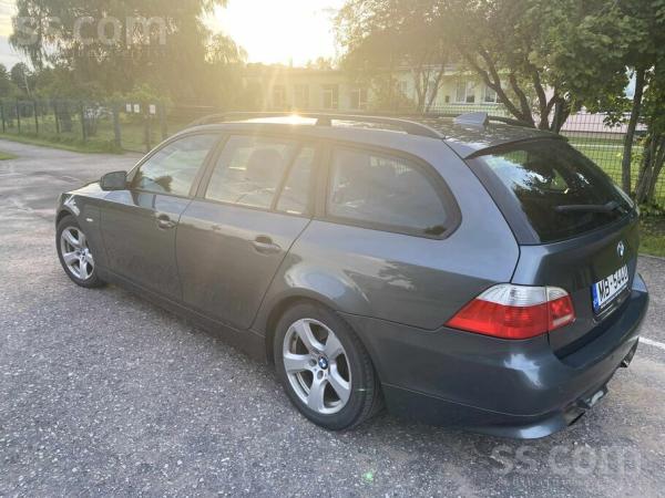 Grey BMW 520 2006 in Cesis, with an engine capacity of 2.00 L and mileage of 315 thousand km for 4700 €, photo 4 on AUTOMOTO.COM.LV