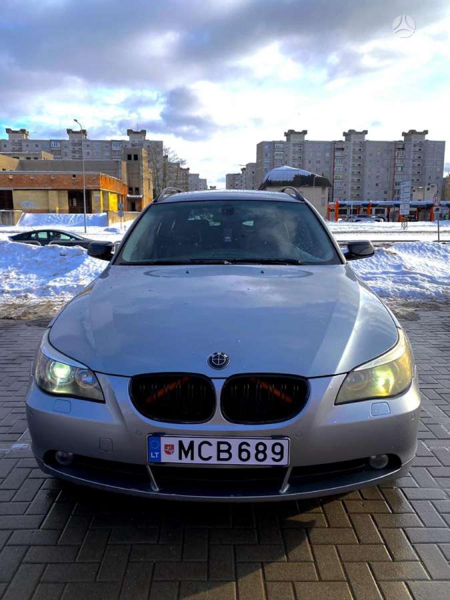 Grey BMW 520 2006 in Kaunas, with an engine capacity of 2.00 L and mileage of 357 thousand km for 2500 €, photo 2 on AUTOMOTO.COM.LV