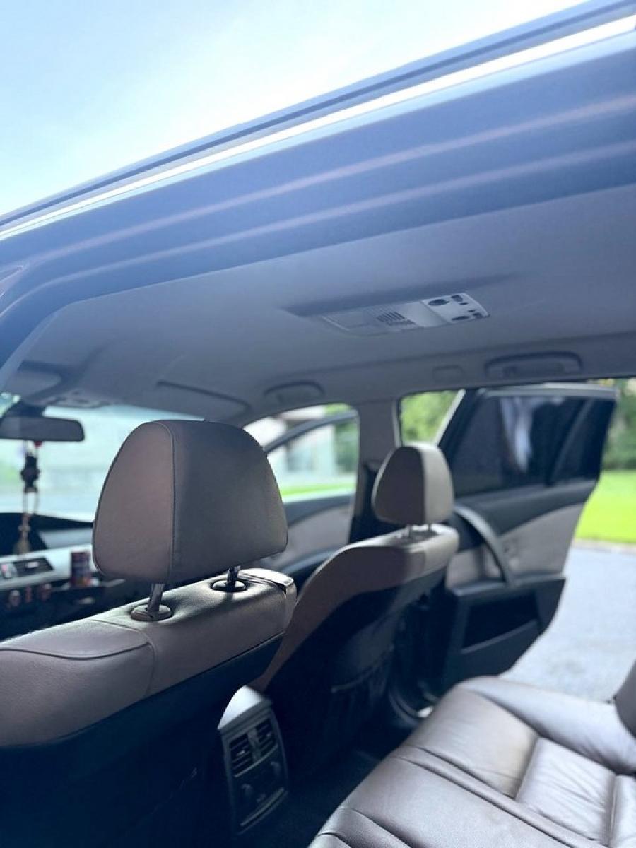 Pelēks BMW 520 2006 Narva, ar dzinēja tilpumu 2.00 L un nobraukumu 387 tūkst. km par 3900 €, foto 21 vietnē AUTOMOTO.COM.LV