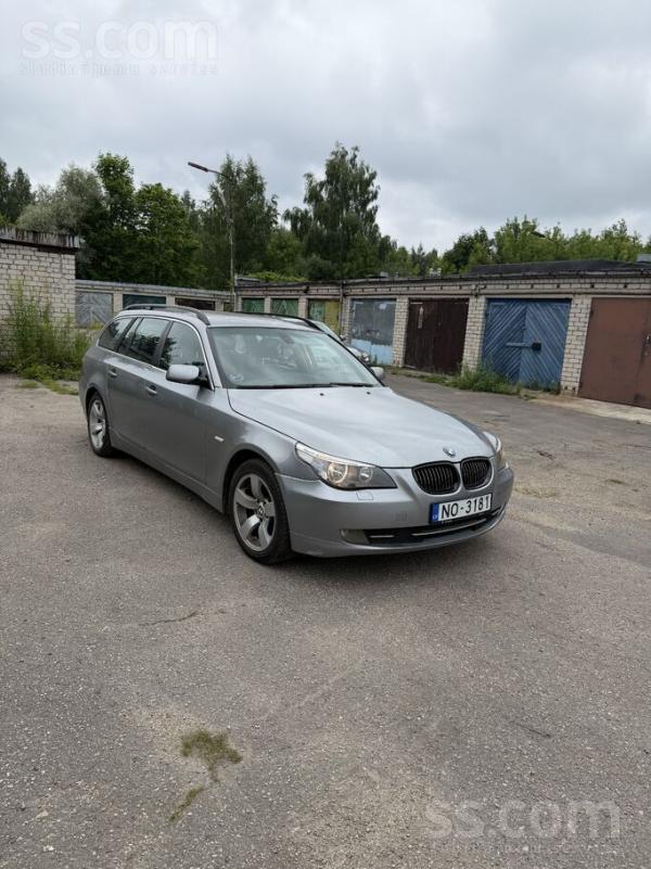 Pelēks BMW 520 2006 Rīga, ar dzinēja tilpumu 2.00 L un nobraukumu 208 tūkst. km par 2200 €, foto 1 vietnē AUTOMOTO.COM.LV