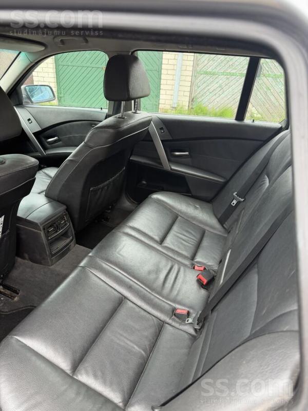 Pelēks BMW 520 2006 Rīga, ar dzinēja tilpumu 2.00 L un nobraukumu 208 tūkst. km par 2200 €, foto 5 vietnē AUTOMOTO.COM.LV