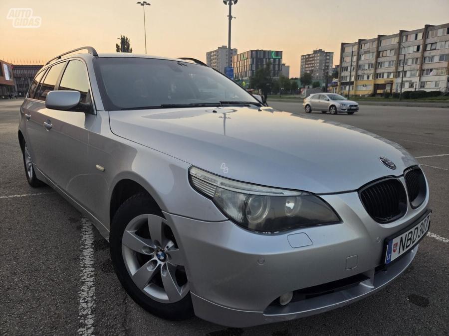Grey BMW 520 2006 in Kaunas, with an engine capacity of 2.00 L and mileage of 410 thousand km for 2099 €, photo 1 on AUTOMOTO.COM.LV