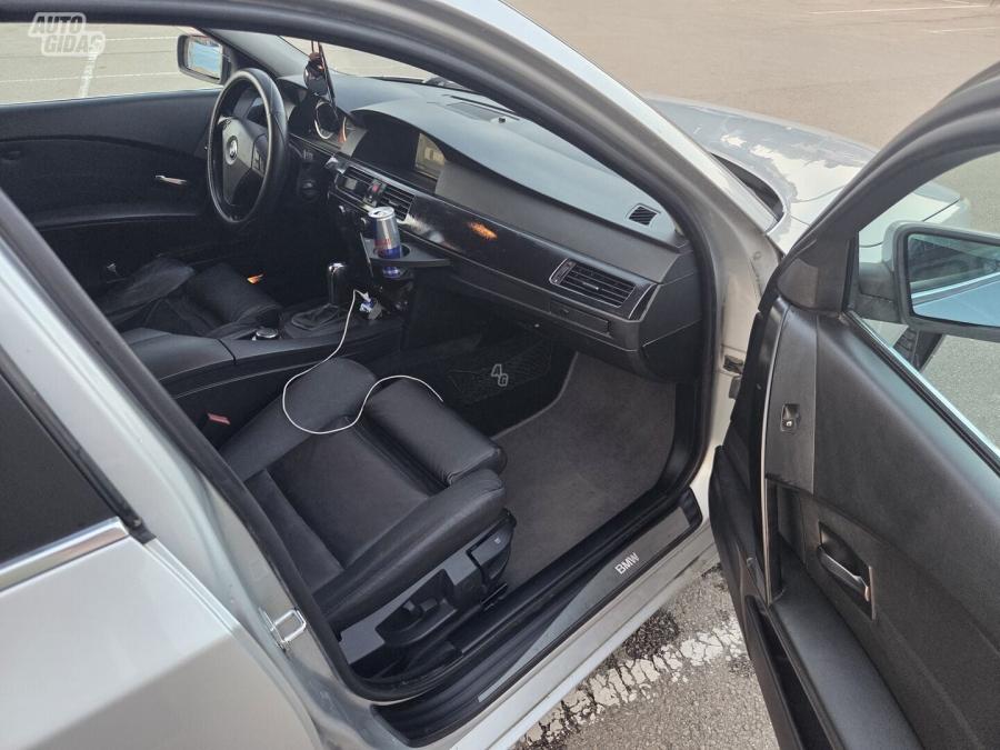 Grey BMW 520 2006 in Kaunas, with an engine capacity of 2.00 L and mileage of 410 thousand km for 2099 €, photo 23 on AUTOMOTO.COM.LV
