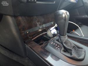 Grey BMW 520 2006 in Kaunas, with an engine capacity of 2.00 L and mileage of 410 thousand km for 2099 €, photo 26 on AUTOMOTO.COM.LV