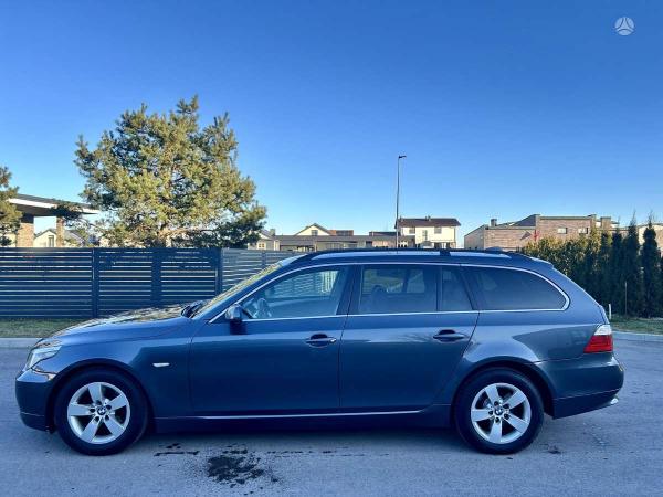Pelēks BMW 520 2007 Viļņa, ar dzinēja tilpumu 2.00 L un nobraukumu 350 tūkst. km par 2900 €, foto 4 vietnē AUTOMOTO.COM.LV