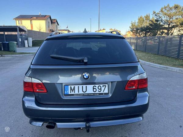 Pelēks BMW 520 2007 Viļņa, ar dzinēja tilpumu 2.00 L un nobraukumu 350 tūkst. km par 2900 €, foto 6 vietnē AUTOMOTO.COM.LV