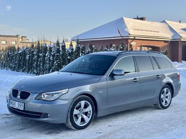Pelēks BMW 520 2007 Viļņa, ar dzinēja tilpumu 2.00 L un nobraukumu 295 tūkst. km par 4500 €, foto 1 vietnē AUTOMOTO.COM.LV