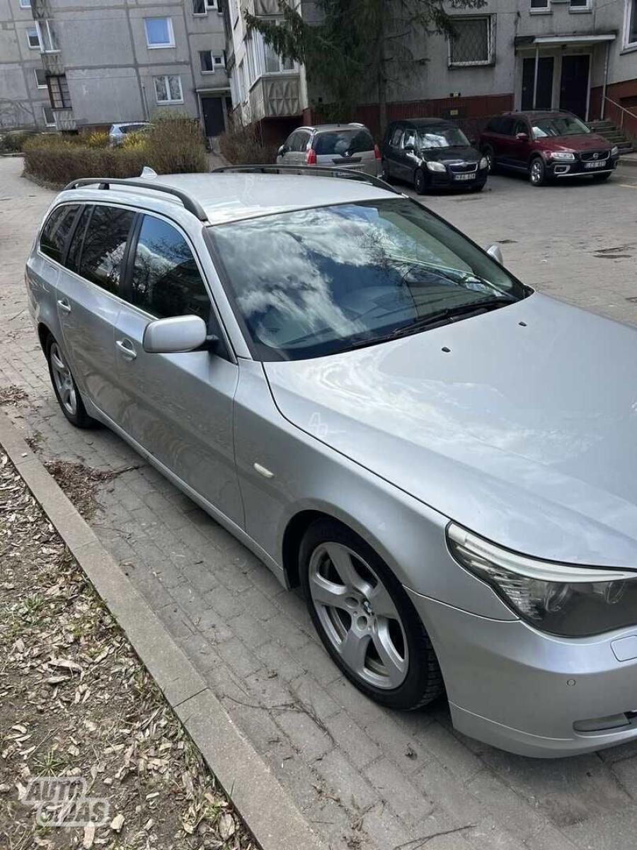 Pelēks BMW 520 2007 Viļņa, ar dzinēja tilpumu 2.00 L un nobraukumu 416 tūkst. km par 1500 €, foto 3 vietnē AUTOMOTO.COM.LV
