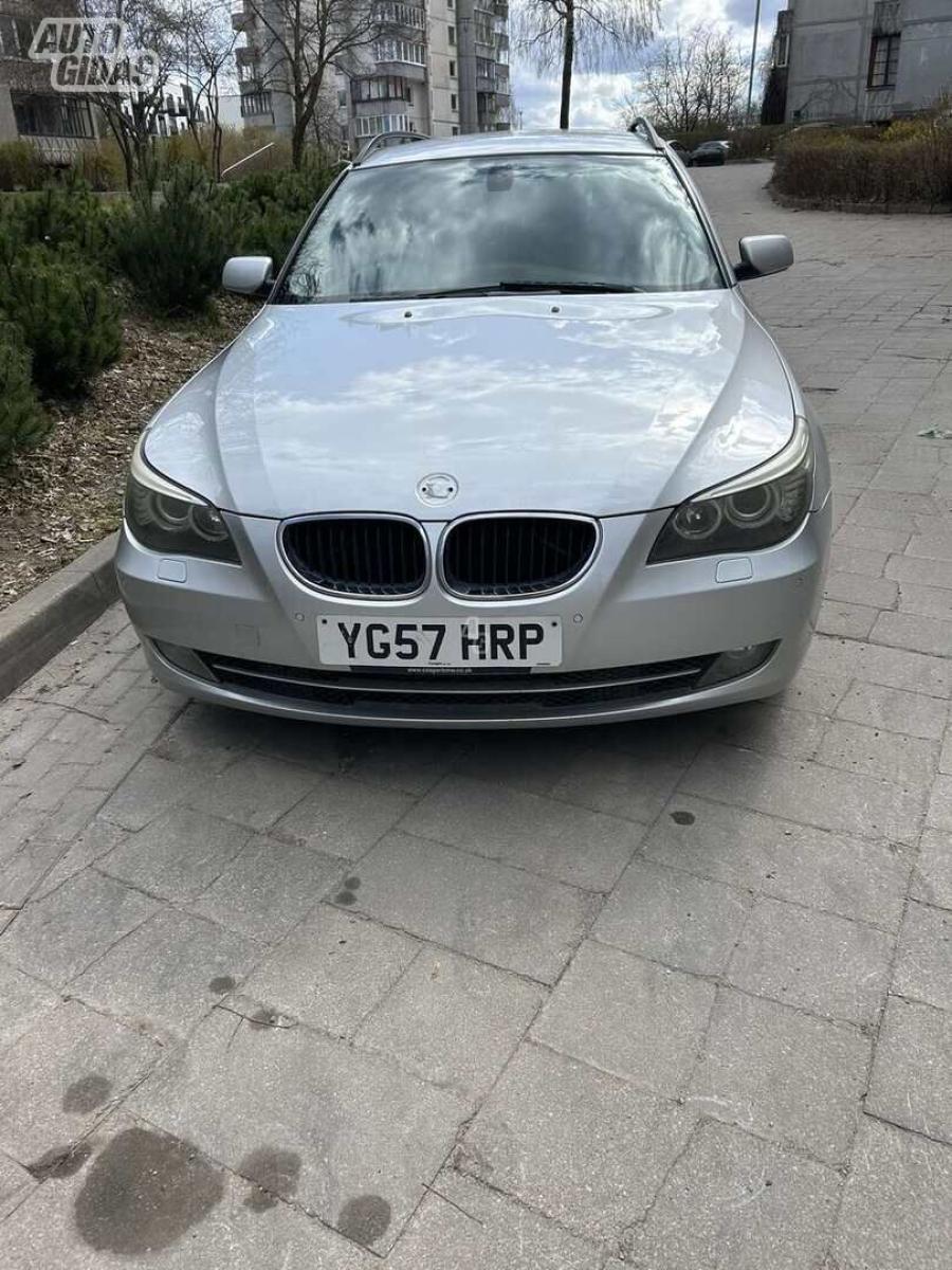 Pelēks BMW 520 2007 Viļņa, ar dzinēja tilpumu 2.00 L un nobraukumu 416 tūkst. km par 1500 €, foto 4 vietnē AUTOMOTO.COM.LV
