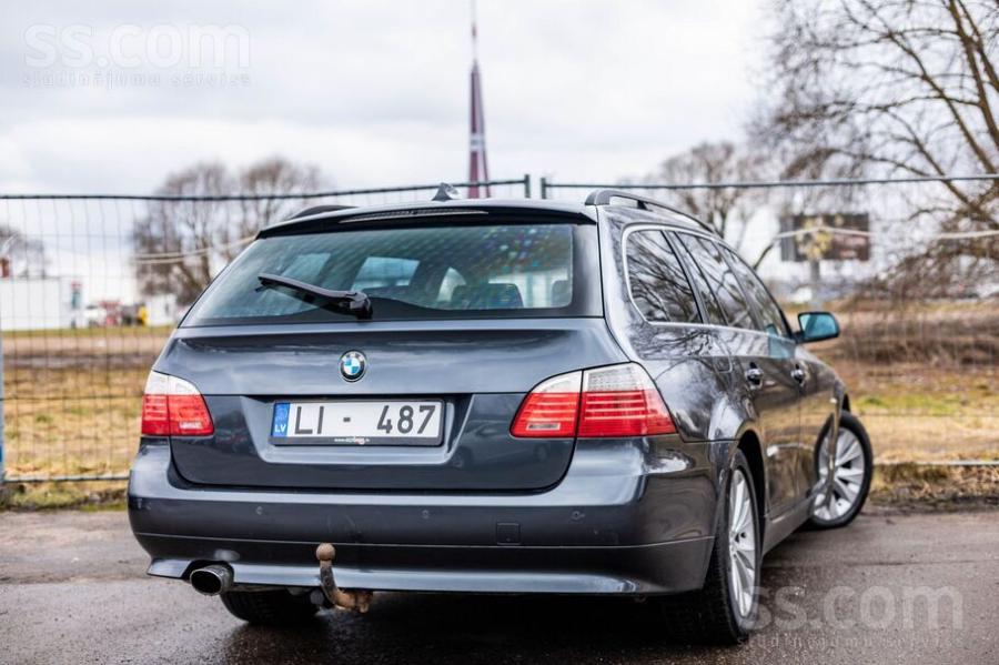 Grey BMW 520 2007 in Riga, with an engine capacity of 2.00 L and mileage of 388 thousand km for 4490 €, photo 8 on AUTOMOTO.COM.LV