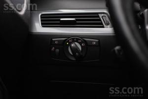 Grey BMW 520 2007 in Riga, with an engine capacity of 2.00 L and mileage of 388 thousand km for 4490 €, photo 16 on AUTOMOTO.COM.LV