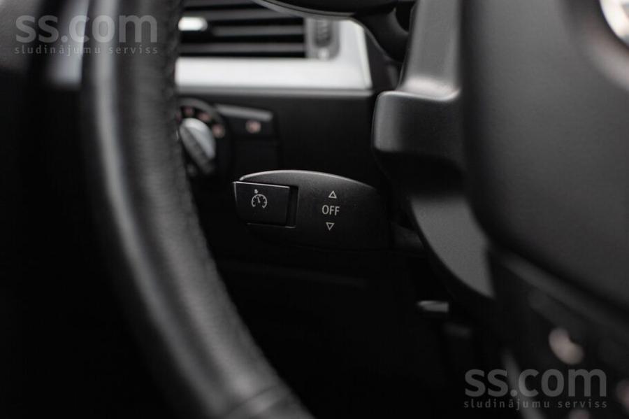 Grey BMW 520 2007 in Riga, with an engine capacity of 2.00 L and mileage of 388 thousand km for 4490 €, photo 17 on AUTOMOTO.COM.LV