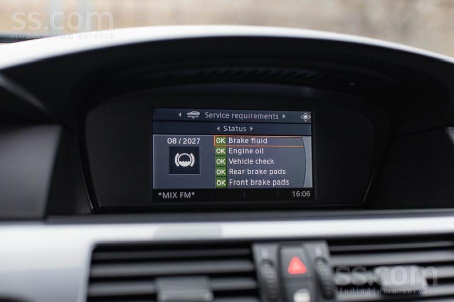 Grey BMW 520 2007 in Riga, with an engine capacity of 2.00 L and mileage of 388 thousand km for 4490 €, photo 20 on AUTOMOTO.COM.LV