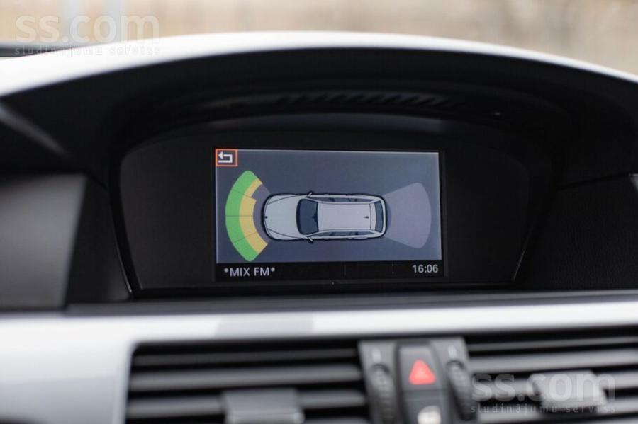 Grey BMW 520 2007 in Riga, with an engine capacity of 2.00 L and mileage of 388 thousand km for 4490 €, photo 21 on AUTOMOTO.COM.LV