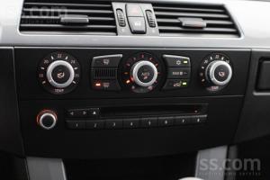 Grey BMW 520 2007 in Riga, with an engine capacity of 2.00 L and mileage of 388 thousand km for 4490 €, photo 22 on AUTOMOTO.COM.LV