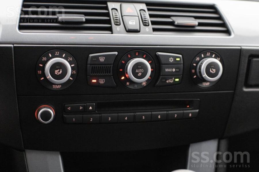 Grey BMW 520 2007 in Riga, with an engine capacity of 2.00 L and mileage of 388 thousand km for 4490 €, photo 22 on AUTOMOTO.COM.LV