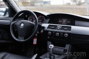 Grey BMW 520 2007 in Riga, with an engine capacity of 2.00 L and mileage of 388 thousand km for 4490 €, photo 26 on AUTOMOTO.COM.LV