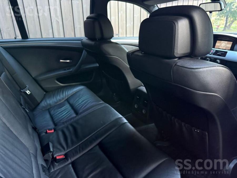 Grey BMW 520 2007 in Riga, with an engine capacity of 2.00 L and mileage of 0 thousand km for 2990 €, photo 15 on AUTOMOTO.COM.LV