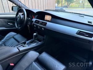 Grey BMW 520 2007 in Riga, with an engine capacity of 2.00 L and mileage of 0 thousand km for 2990 €, photo 16 on AUTOMOTO.COM.LV