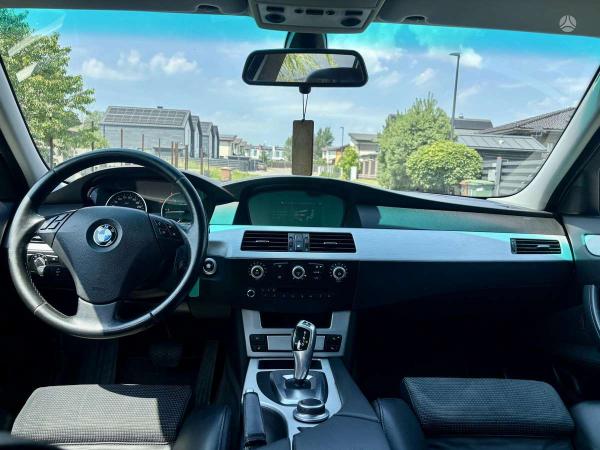 Pelēks BMW 520 2007 Viļņa, ar dzinēja tilpumu 2.00 L un nobraukumu 295 tūkst. km par 3700 €, foto 8 vietnē AUTOMOTO.COM.LV