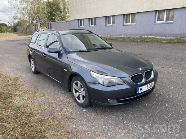 Grey BMW 520 2007 in Liepaja, with an engine capacity of 2.00 L and mileage of 322 thousand km for 3300 €, photo 1 on AUTOMOTO.COM.LV