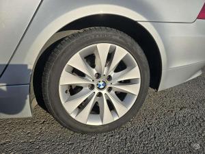 Pelēks BMW 520 2007 Mažeikiai, ar dzinēja tilpumu 2.00 L un nobraukumu 259 tūkst. km par 5500 €, foto 10 vietnē AUTOMOTO.COM.LV