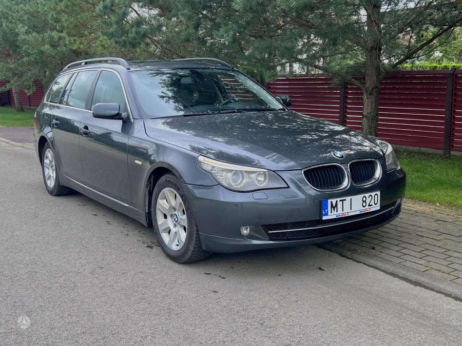 Grey BMW 520 2007 in Klaipeda, with an engine capacity of 2.00 L and mileage of 305 thousand km for 1950 €, photo 3 on AUTOMOTO.COM.LV