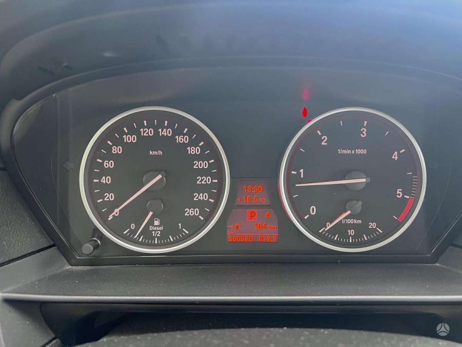 Grey BMW 520 2007 in Klaipeda, with an engine capacity of 2.00 L and mileage of 305 thousand km for 1950 €, photo 11 on AUTOMOTO.COM.LV