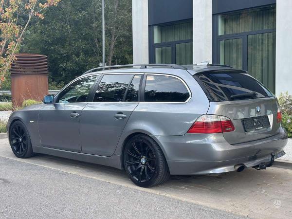 Pelēks BMW 520 2007 Viļņa, ar dzinēja tilpumu 2.00 L un nobraukumu 320 tūkst. km par 2900 €, foto 3 vietnē AUTOMOTO.COM.LV