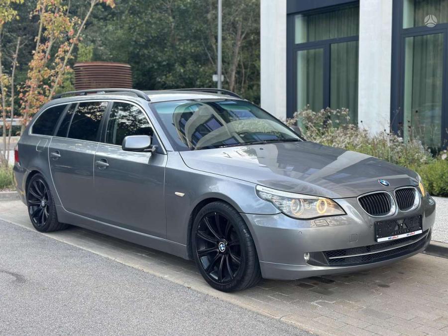 Grey BMW 520 2007 in Vilnius, with an engine capacity of 2.00 L and mileage of 320 thousand km for 2900 €, photo 5 on AUTOMOTO.COM.LV