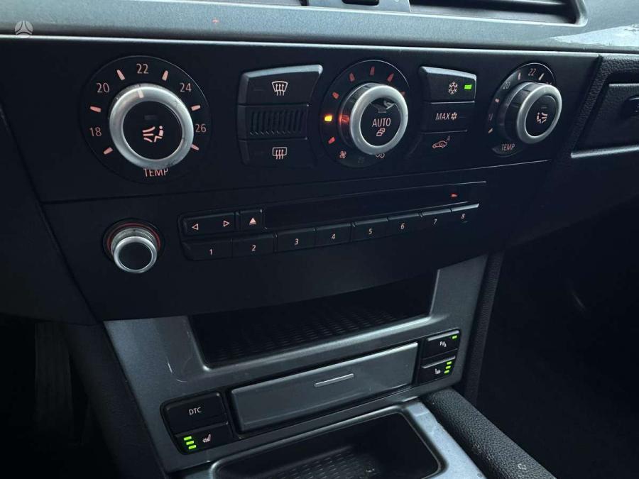 Grey BMW 520 2007 in Vilnius, with an engine capacity of 2.00 L and mileage of 320 thousand km for 2900 €, photo 10 on AUTOMOTO.COM.LV