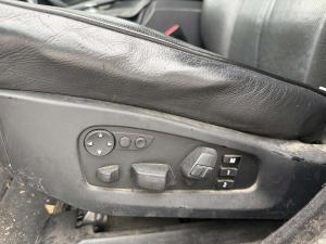 Pelēks BMW 520 2008 Viļņa, ar dzinēja tilpumu 2.00 L un nobraukumu 276 tūkst. km par 3000 €, foto 5 vietnē AUTOMOTO.COM.LV