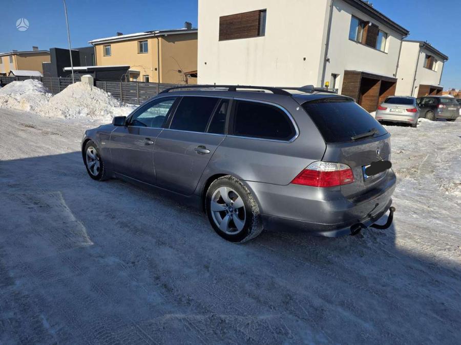 Pelēks BMW 520 2008 Klaipėda, ar dzinēja tilpumu 2.00 L un nobraukumu 354 tūkst. km par 3500 €, foto 3 vietnē AUTOMOTO.COM.LV