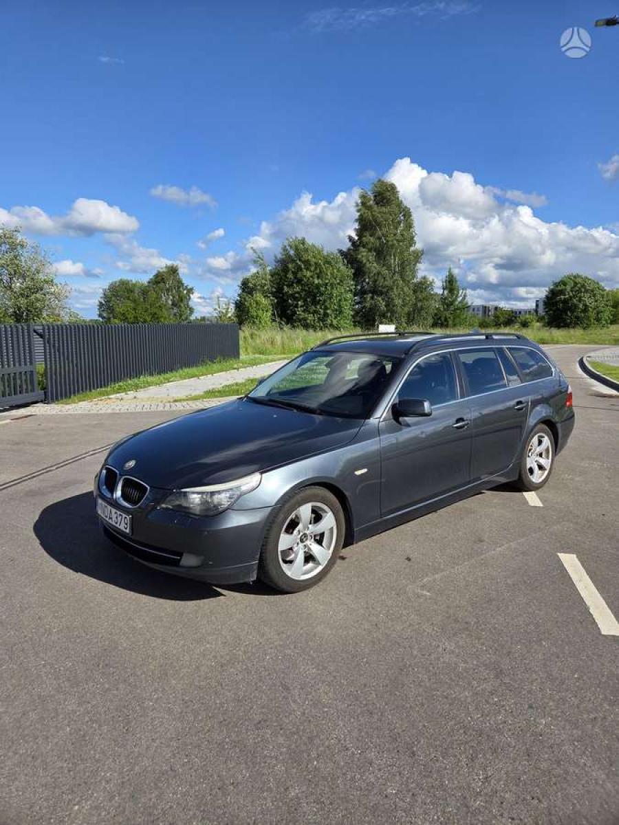 Pelēks BMW 520 2008 Viļņa, ar dzinēja tilpumu 2.00 L un nobraukumu 278 tūkst. km par 3700 €, foto 10 vietnē AUTOMOTO.COM.LV