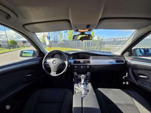Pelēks BMW 520 2008 Viļņa, ar dzinēja tilpumu 2.00 L un nobraukumu 278 tūkst. km par 3700 €, foto 17 vietnē AUTOMOTO.COM.LV