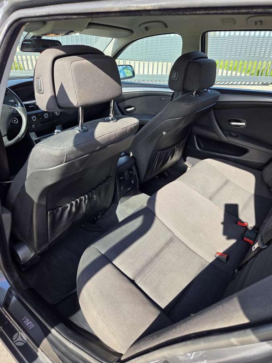 Pelēks BMW 520 2008 Viļņa, ar dzinēja tilpumu 2.00 L un nobraukumu 278 tūkst. km par 3700 €, foto 18 vietnē AUTOMOTO.COM.LV