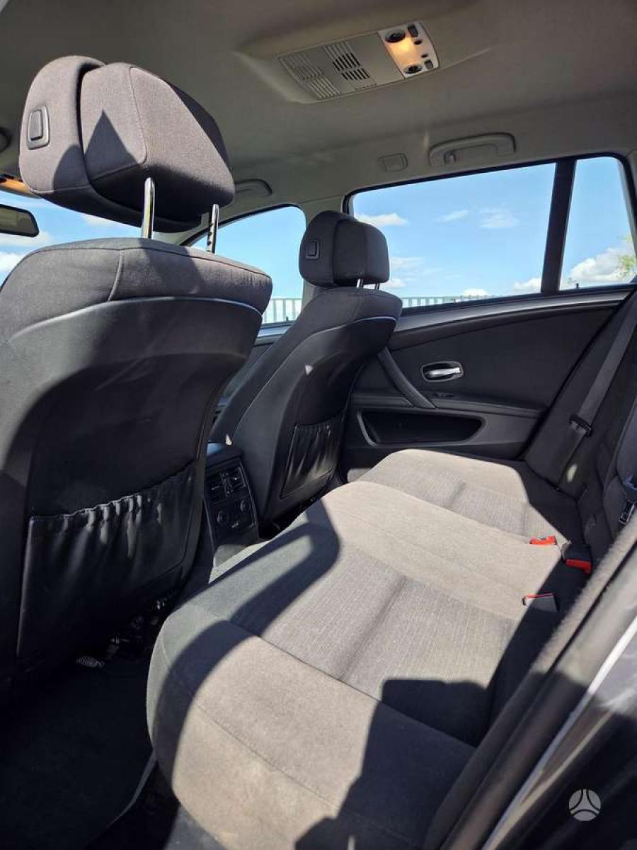 Pelēks BMW 520 2008 Viļņa, ar dzinēja tilpumu 2.00 L un nobraukumu 278 tūkst. km par 3700 €, foto 19 vietnē AUTOMOTO.COM.LV