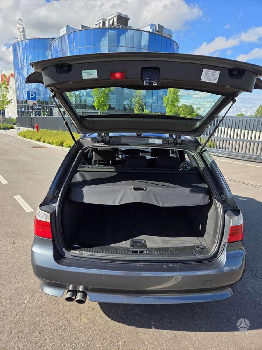Pelēks BMW 520 2008 Viļņa, ar dzinēja tilpumu 2.00 L un nobraukumu 278 tūkst. km par 3700 €, foto 22 vietnē AUTOMOTO.COM.LV