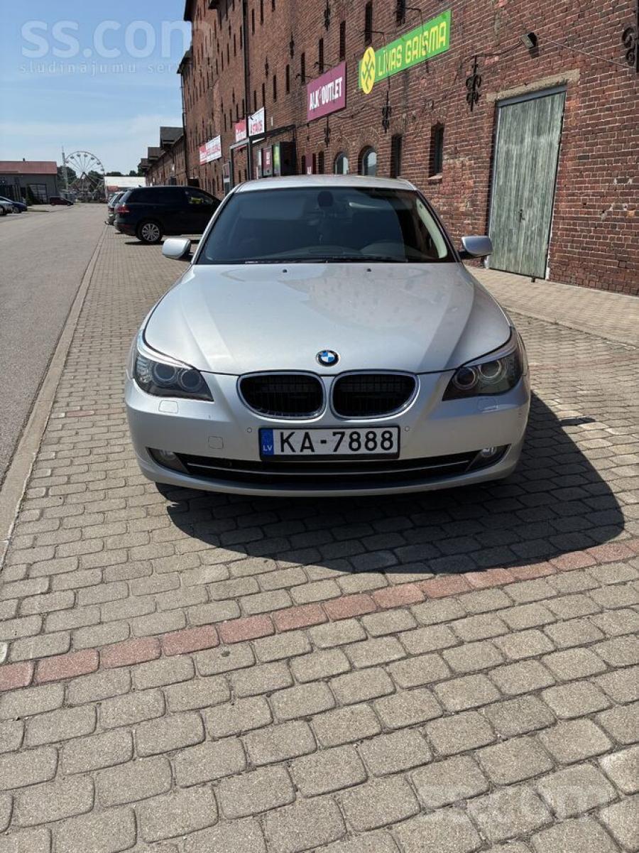 Grey BMW 520 2008 in Liepaja, with an engine capacity of 2.00 L and mileage of 0 thousand km for 3700 €, photo 3 on AUTOMOTO.COM.LV