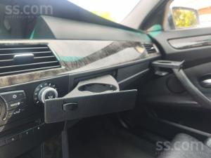 Pelēks BMW 520 2008 Cēsis, ar dzinēja tilpumu 2.00 L un nobraukumu 0 tūkst. km par 2800 €, foto 9 vietnē AUTOMOTO.COM.LV