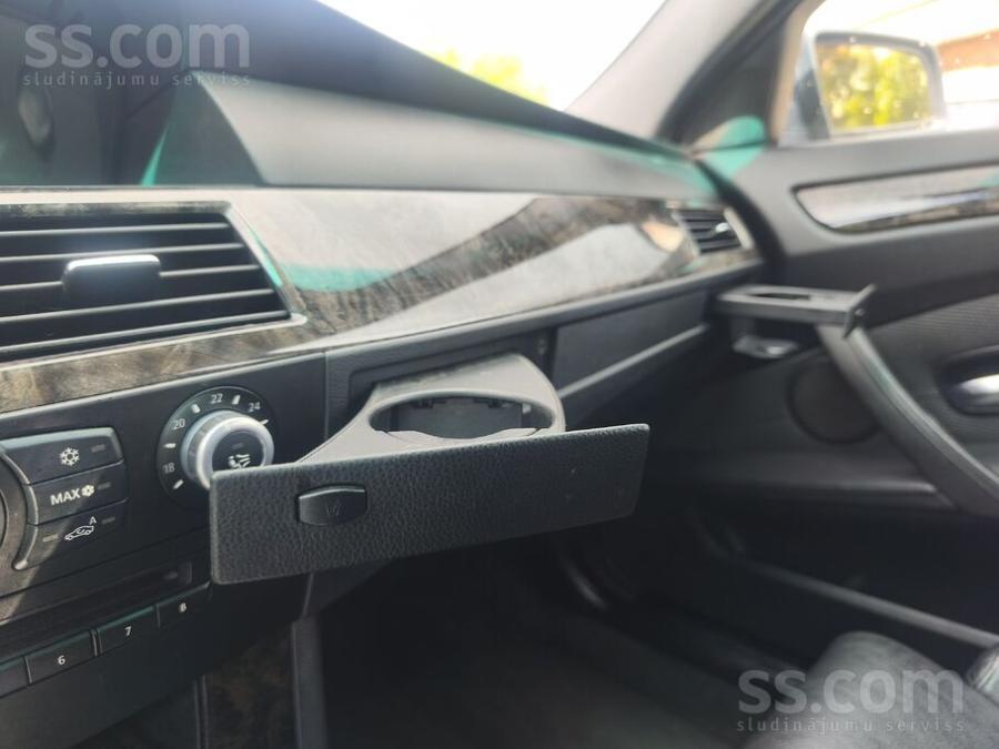 Pelēks BMW 520 2008 Cēsis, ar dzinēja tilpumu 2.00 L un nobraukumu 0 tūkst. km par 2800 €, foto 9 vietnē AUTOMOTO.COM.LV