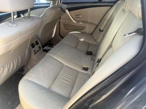 Grey BMW 520 2008 in Kaunas, with an engine capacity of 2.00 L and mileage of 421 thousand km for 1900 €, photo 7 on AUTOMOTO.COM.LV