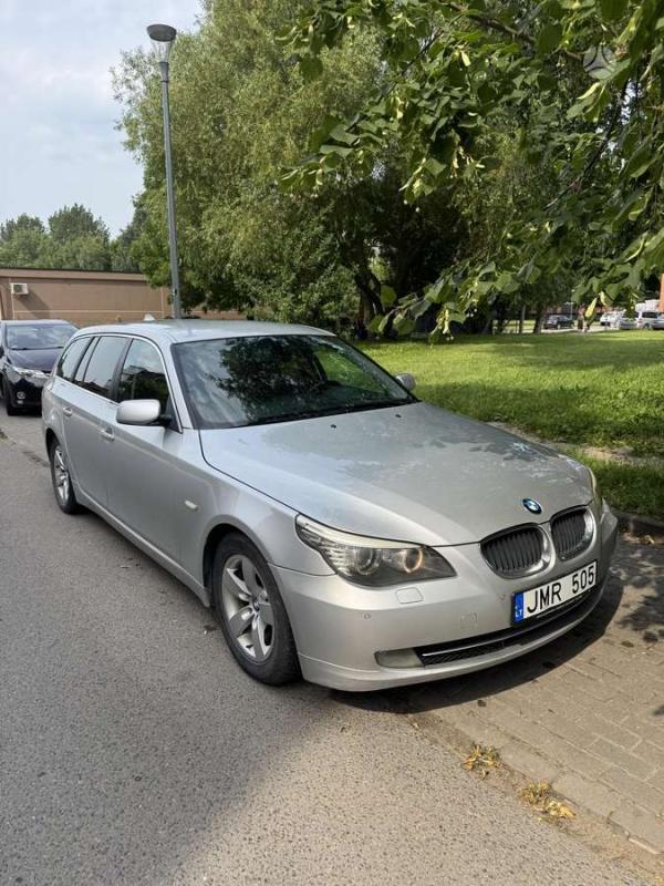Pelēks BMW 520 2008 Klaipėda, ar dzinēja tilpumu 2.00 L un nobraukumu 450 tūkst. km par 2450 €, foto 1 vietnē AUTOMOTO.COM.LV