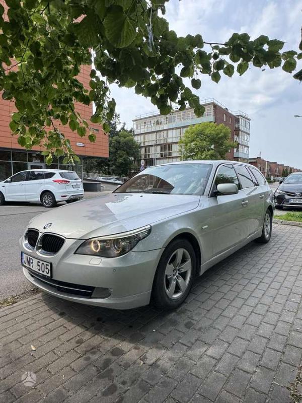Pelēks BMW 520 2008 Klaipėda, ar dzinēja tilpumu 2.00 L un nobraukumu 450 tūkst. km par 2450 €, foto 2 vietnē AUTOMOTO.COM.LV
