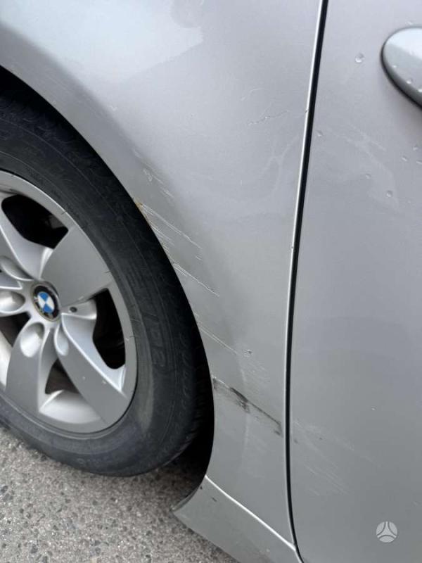Pelēks BMW 520 2008 Klaipėda, ar dzinēja tilpumu 2.00 L un nobraukumu 450 tūkst. km par 2450 €, foto 5 vietnē AUTOMOTO.COM.LV