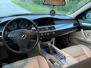 Pelēks BMW 520 2008 Ariogala, ar dzinēja tilpumu 2.00 L un nobraukumu 428 tūkst. km par 2250 €, foto 7 vietnē AUTOMOTO.COM.LV