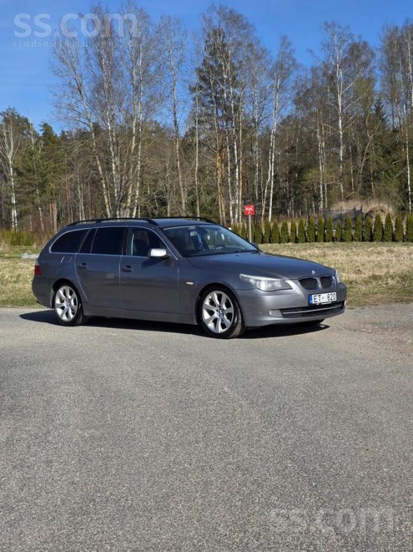 Grey BMW 520 2008 in Cesis, with an engine capacity of 2.00 L and mileage of 370 thousand km for 3650 €, photo 1 on AUTOMOTO.COM.LV