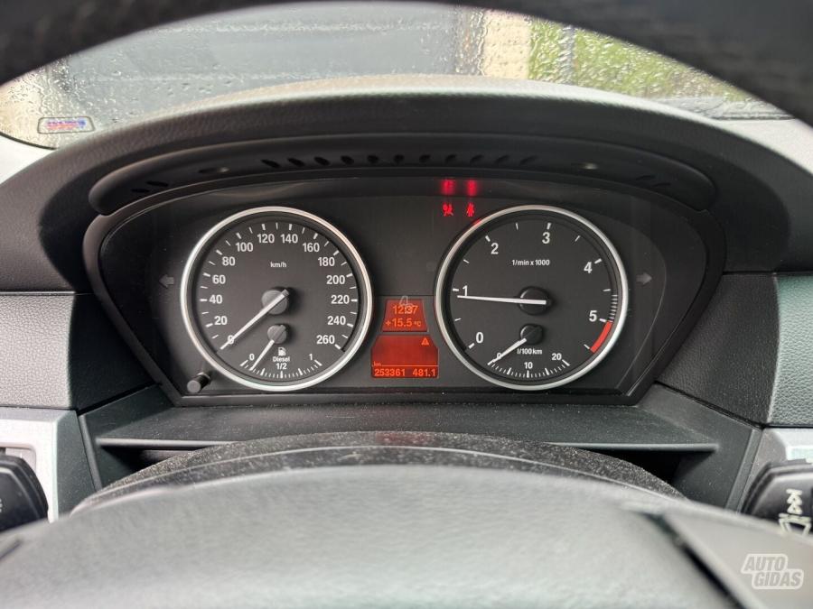 Grey BMW 520 2008 in Panevezys, with an engine capacity of 2.00 L and mileage of 253 thousand km for 2700 €, photo 10 on AUTOMOTO.COM.LV