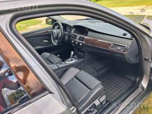 Pelēks BMW 520 2008 Liepāja, ar dzinēja tilpumu 2.00 L un nobraukumu 306 tūkst. km par 5600 €, foto 5 vietnē AUTOMOTO.COM.LV